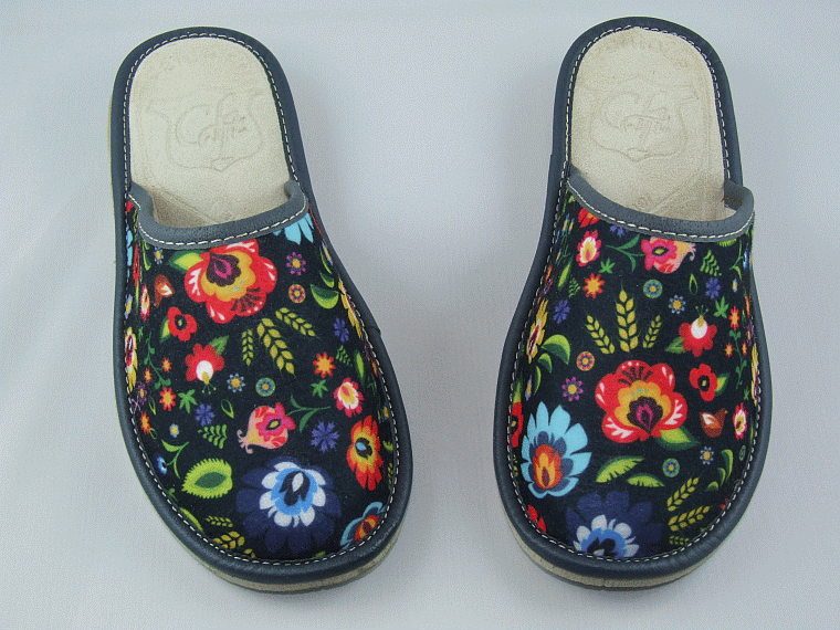 Women’s Leather Slippers- Folk Łowicki Pattern – Polish Vibes